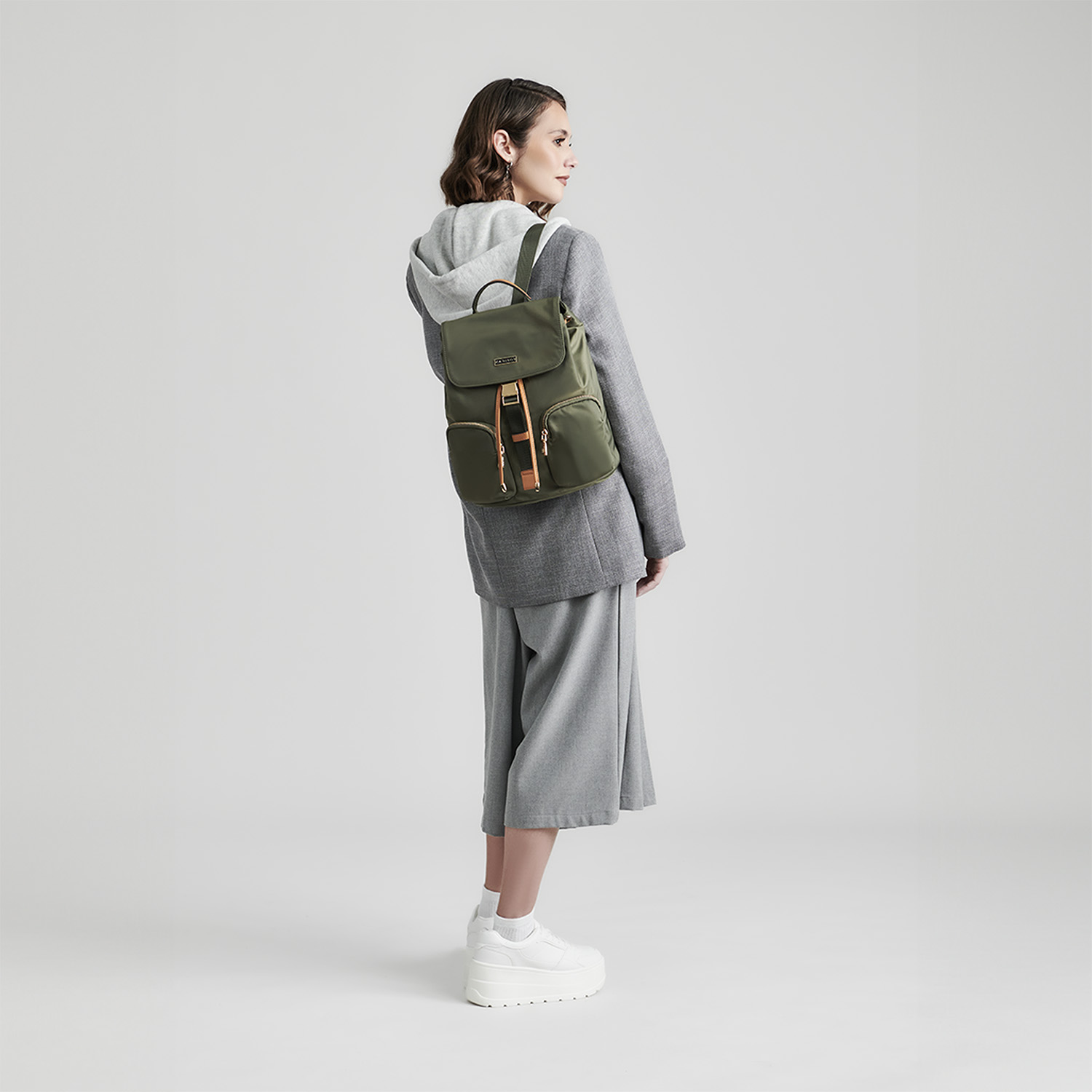 MD25165-A Backpack Verde Militar Madison Colección Cady